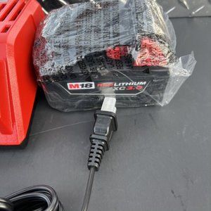 MILWAUKEE | Other | Milwaukee M2 M18 Lithium Ion Battery Charger 48591812 Plus 3ah Battery ...